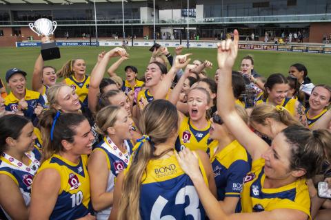 Picture gallery: Our 2023 QAFLW premiers | Bond University | Gold Coast ...