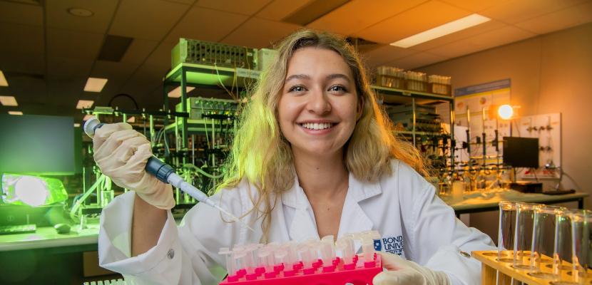 Sarah bonds with world-class research lab | Bond University | Gold ...